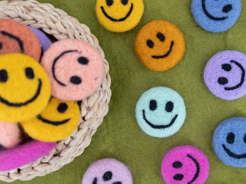 Felt Smiley Emoji Collection | Felt Decorations | Pretend Play Toy ...