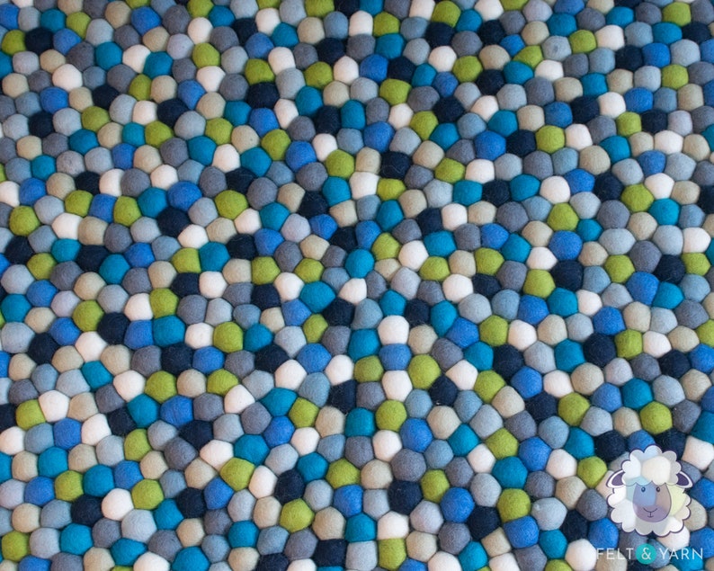 Bahamas Feel Wool Felt Ball Rug, Round Carpet for Room Decor, Hand ...