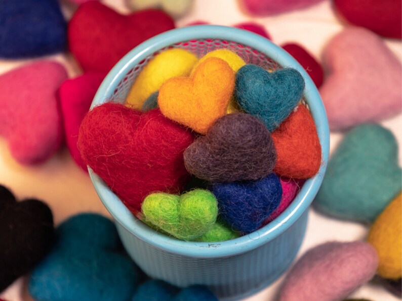 35 Pieces - 4cm Wool Felt Hearts, 100 Colors, Handmade and Eco-product ...