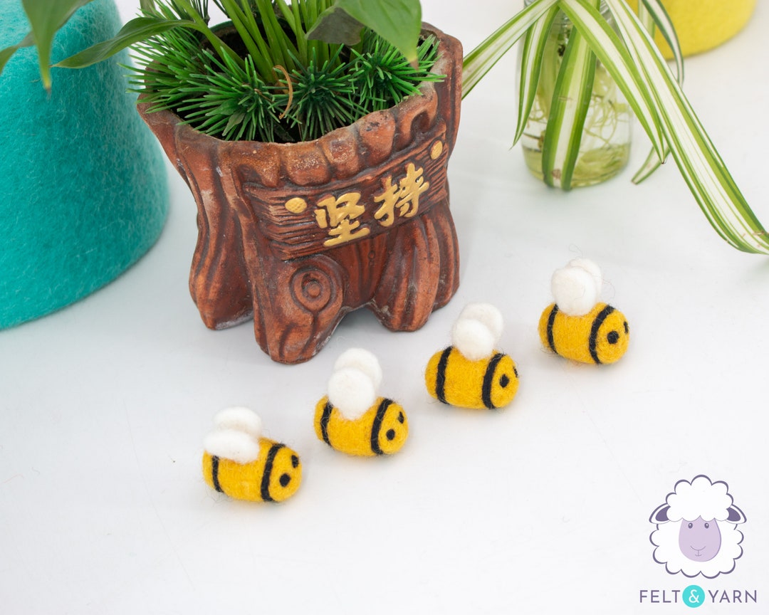25 Pcs of Wool Felt Bumble Yellow Bee Hand Felted 4cm Bee for - Etsy