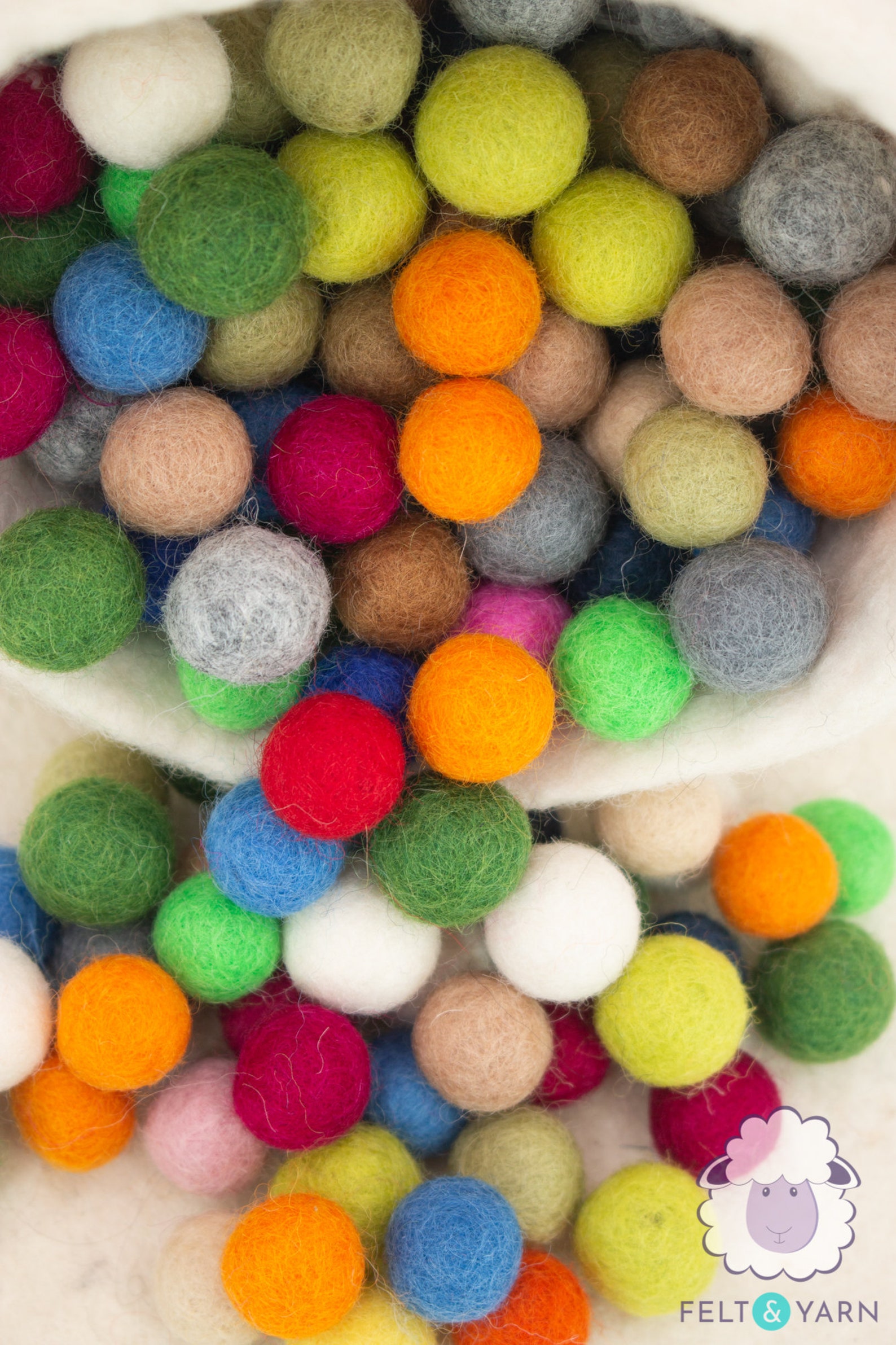 100 Pieces | 2cm Felt Balls | Hand Felted Balls | Wholesale Bulk Felt ...