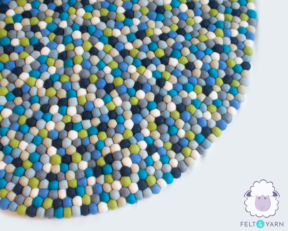Bahamas Feel Wool Felt Ball Rug, Round Carpet for Room Decor, Hand ...