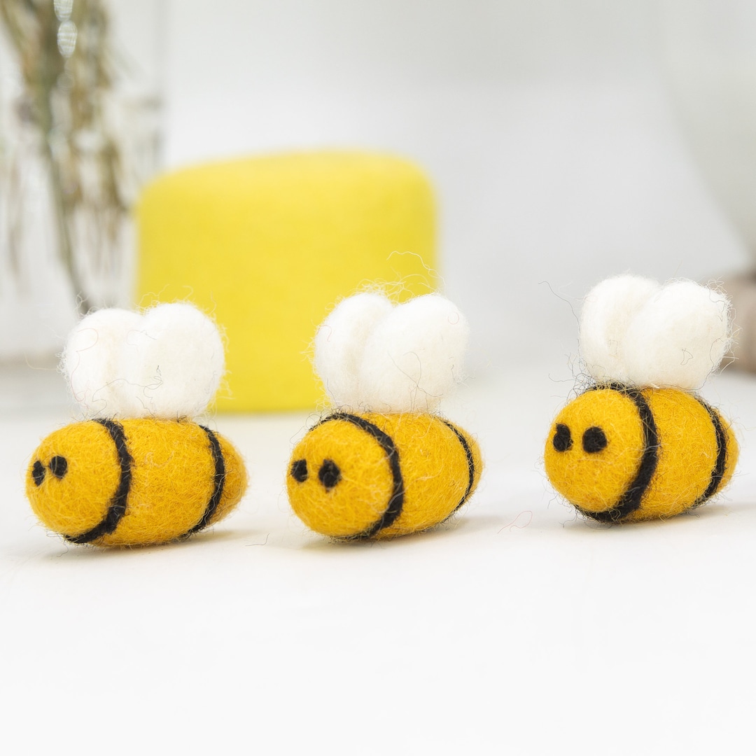 25 Pcs of Wool Felt Bumble Yellow Bee Hand Felted 4cm Bee for DIY ...