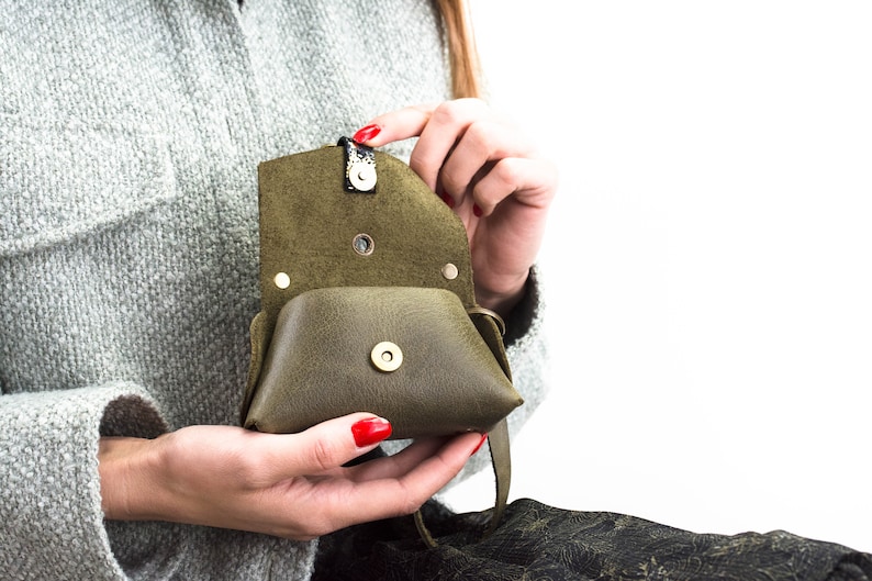 Leather Key Holder Elegant Small Key Case With Comfortable - Etsy