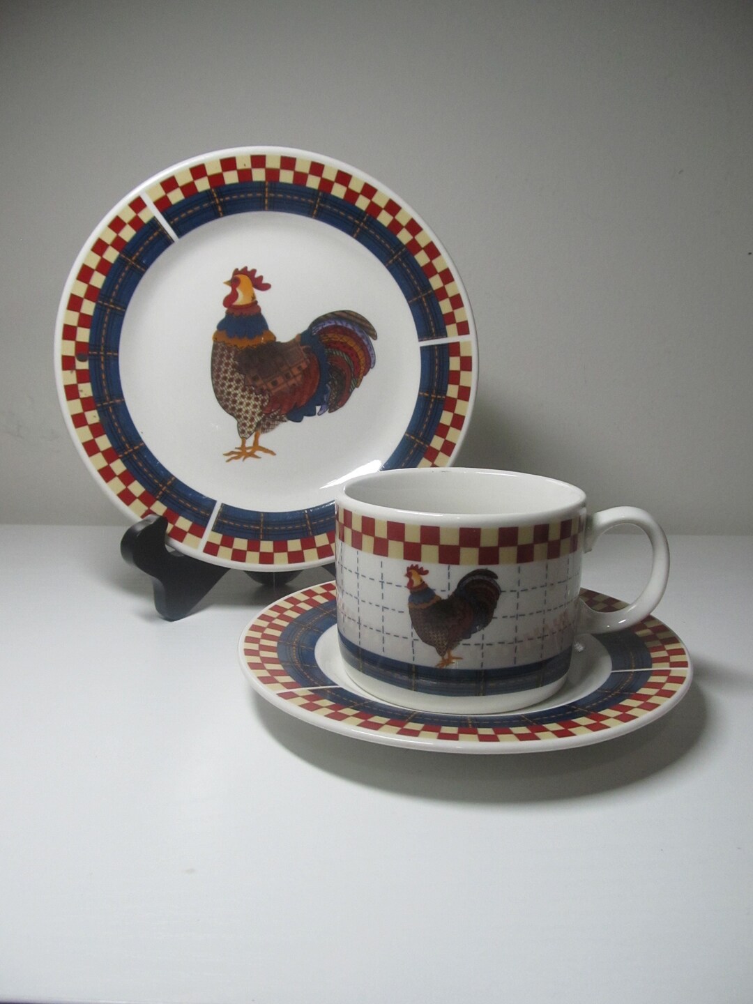 Oneida Majestic Ware Calico Rooster by Laslie Beck Teacup / Saucer and ...