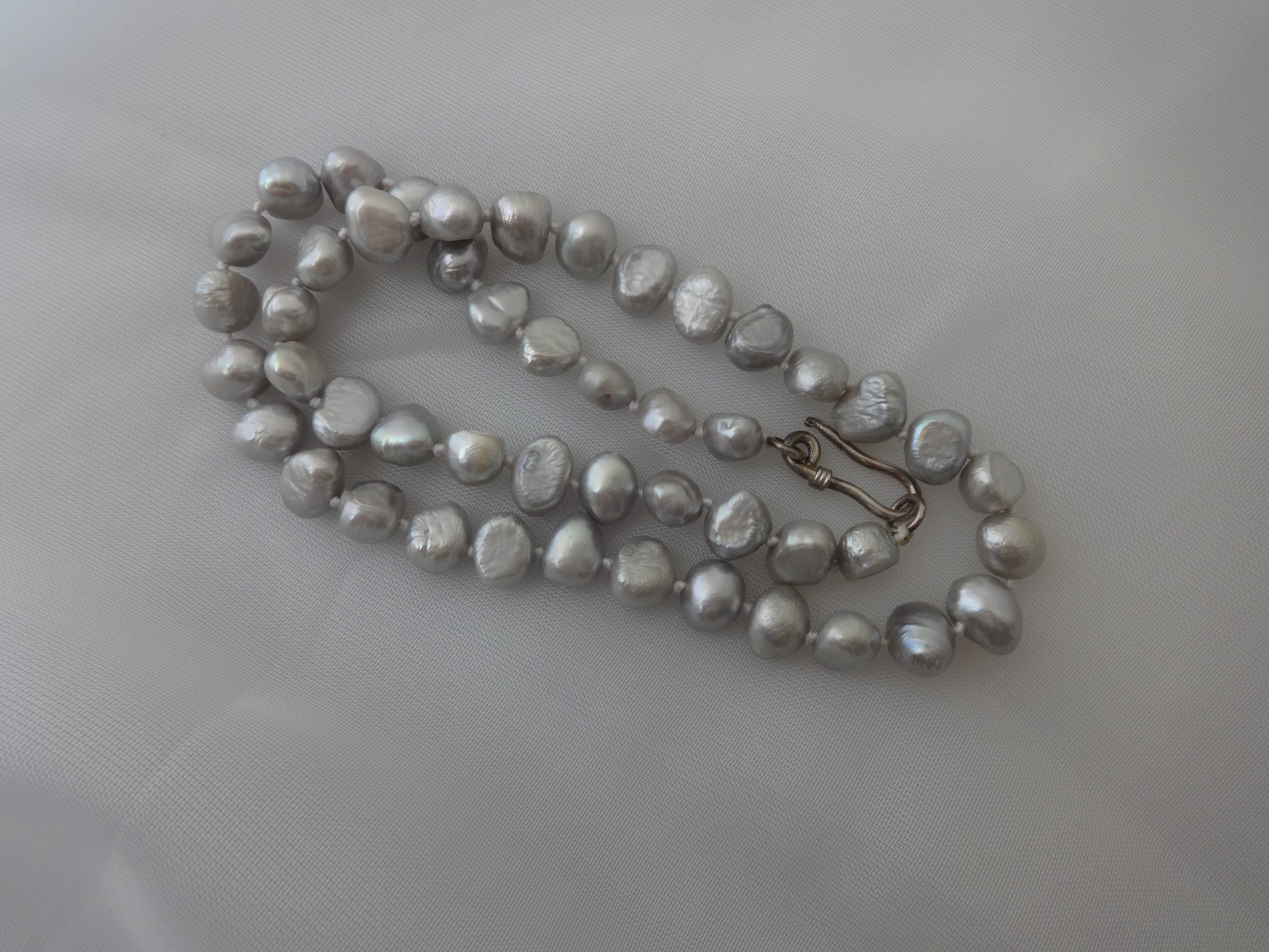 Collar de perlas barrocas grises - Etsy España