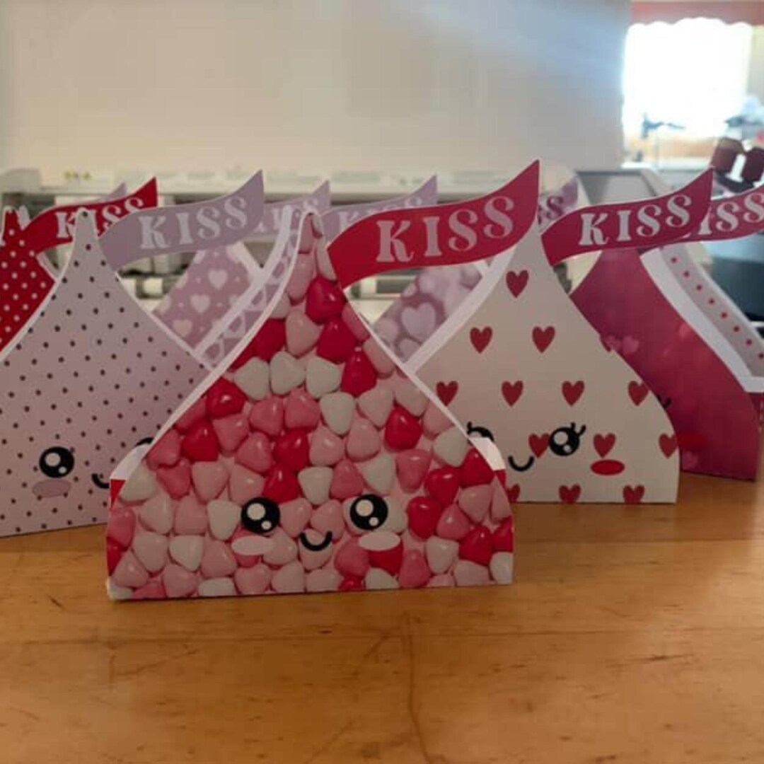 Kiss-shaped Valentine Candy Box – Empty or Filled With Chocolate ...