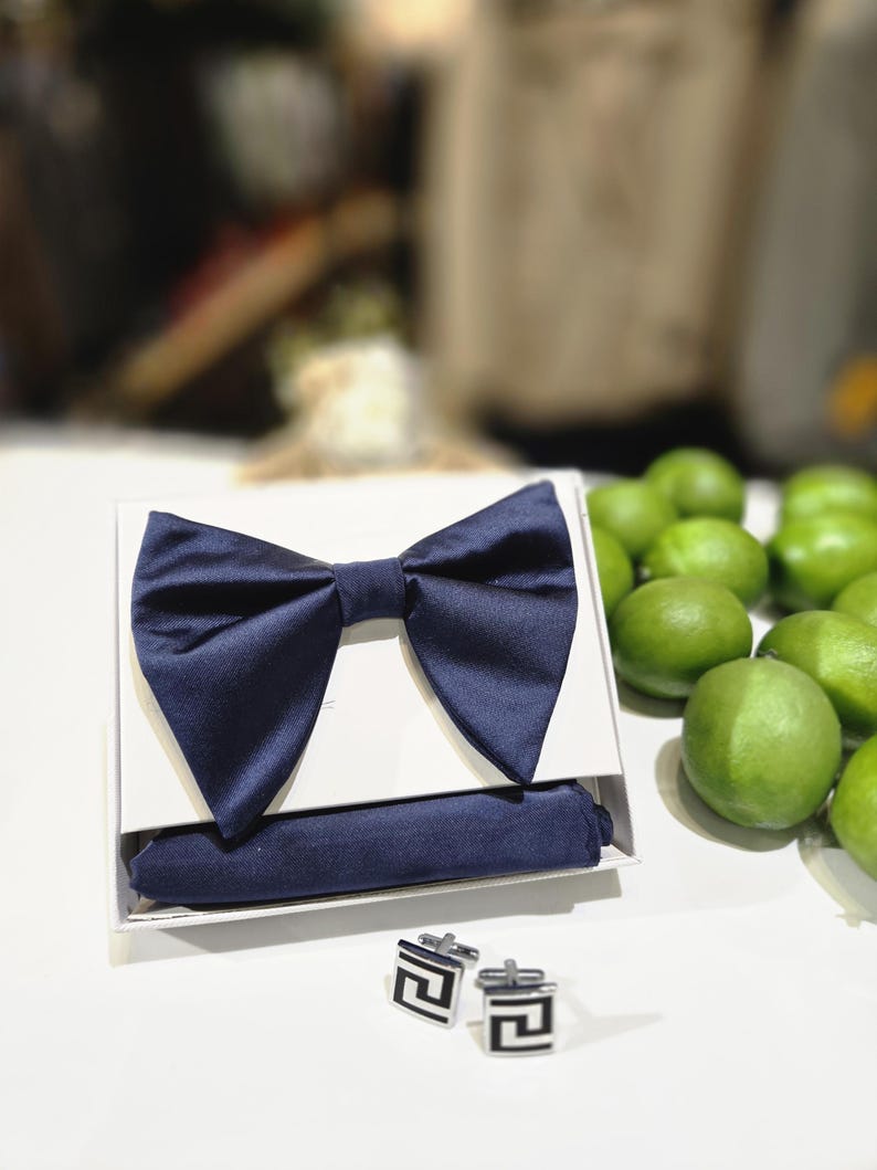 Long Bow Tie (tom Ford Style) With Pocket Square – Butterfly Bowtie ...