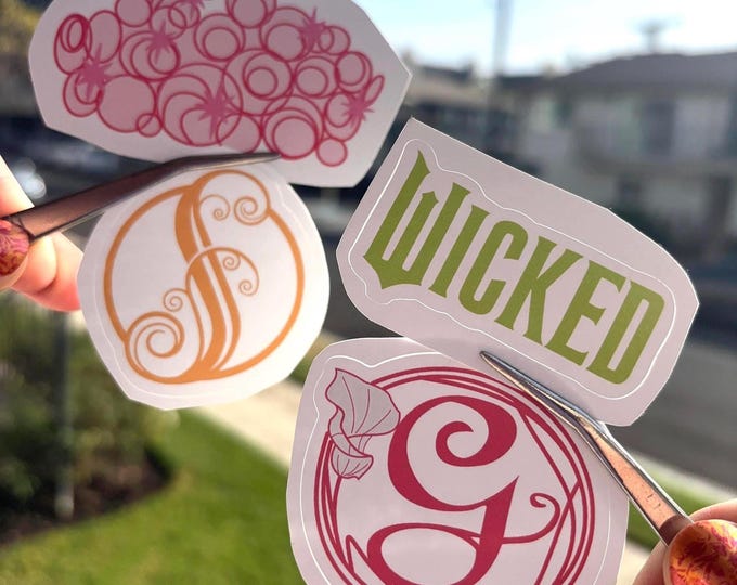 Wicked-inspired Two Best Friends Silhouettes - .png and .svg Design ...