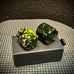 Custom yellow Damascus Guitar and Bass Volume Knob Set - Etsy