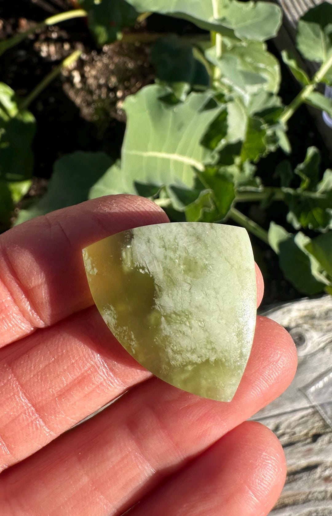 Serpentine Cabochon. Lime Green. Yellow. Chartreuse. Green Triangle ...