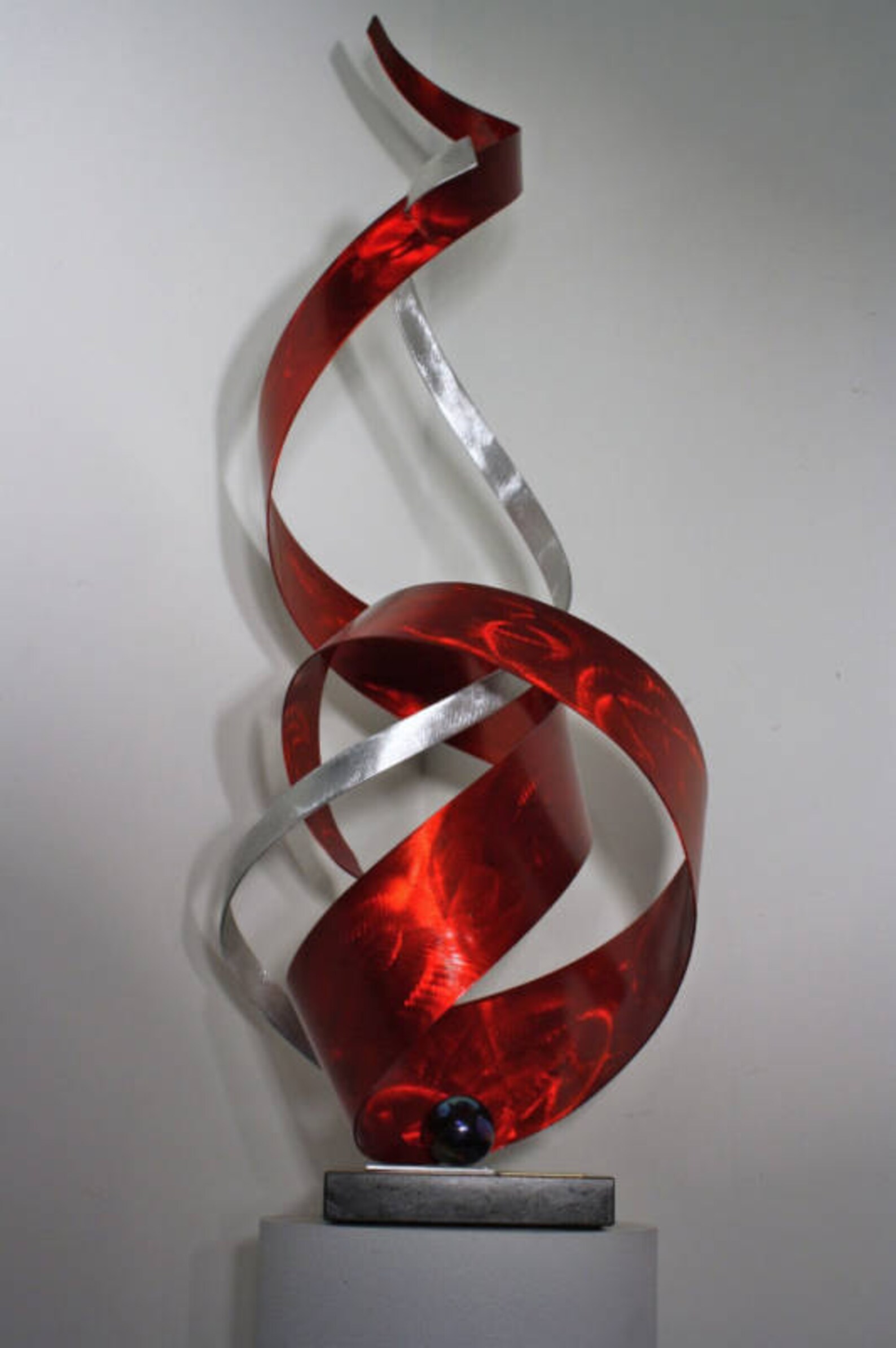 Metal Art Abstract Table Sculpture Decor, Indoor or Outdoor Sculpture ...