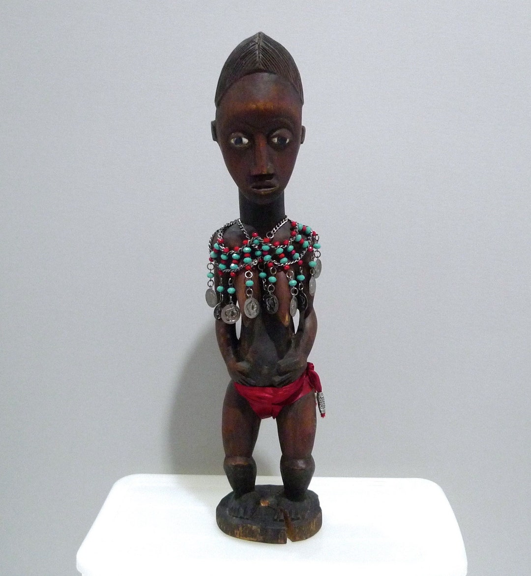 African Hand Carved Wood Statue of Female Figure 20.5 Inches / Standing ...