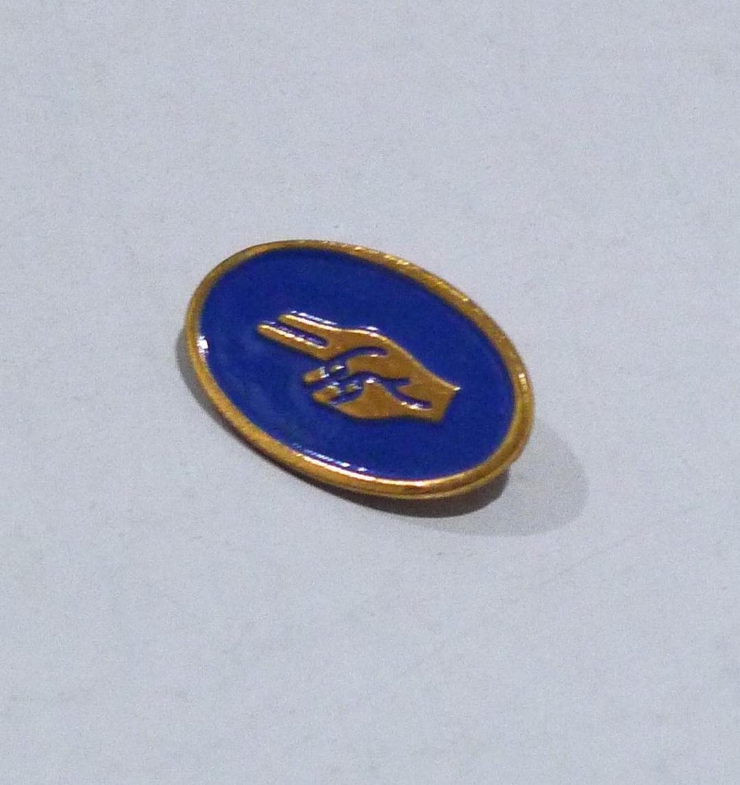 Brownie Pin / Promise Pin (gold Tone & Blue Enamel) - Vintage 1960's ...