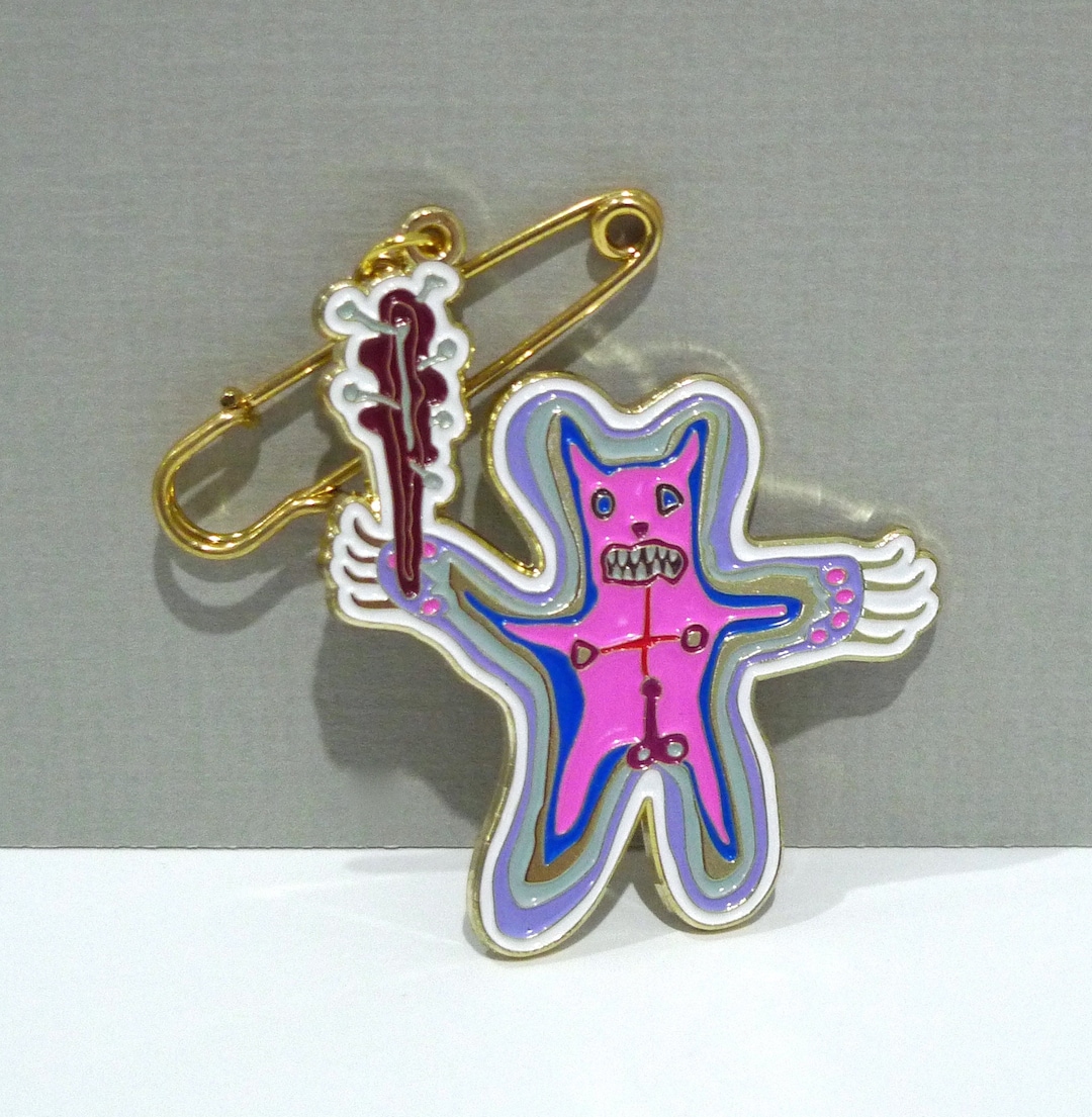 Grayson Perry Trophy Enamel Kilt Pin - Alan Measles - Pink Teddy Bear ...