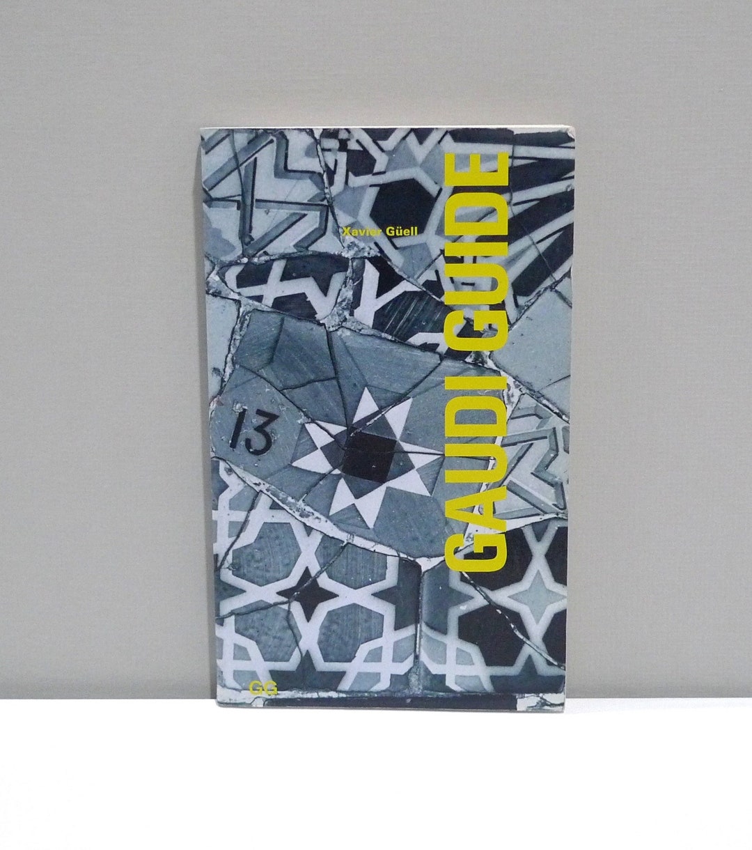 Gaudi Guide Book - Xavier Guell 1991 / Antoni Gaudi Architecture ...