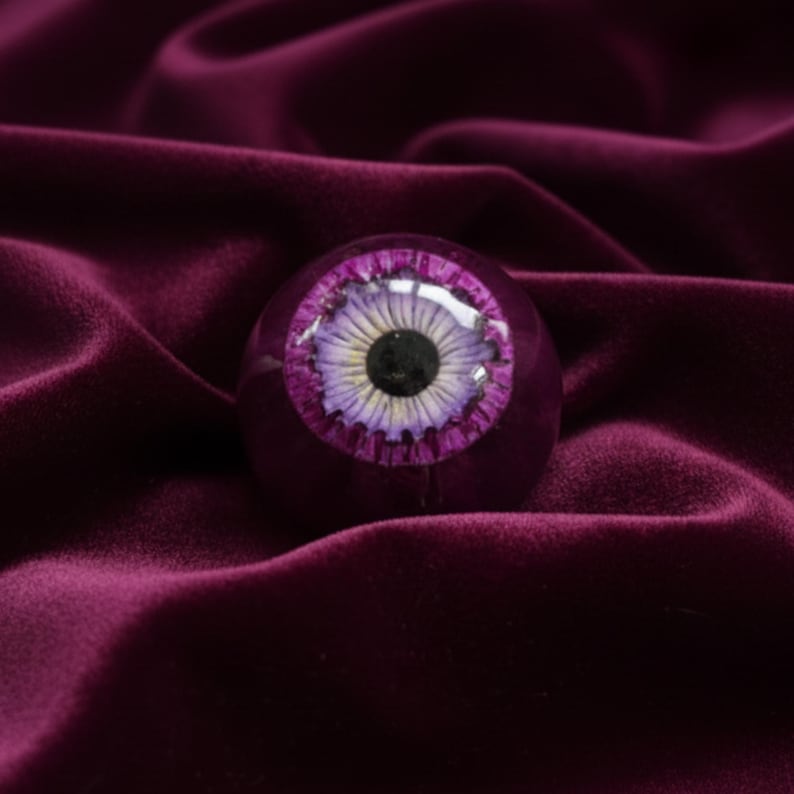 Large Realistic Eyeball Prop Fake Eye Ball Horror Decor Gothic Oddity ...