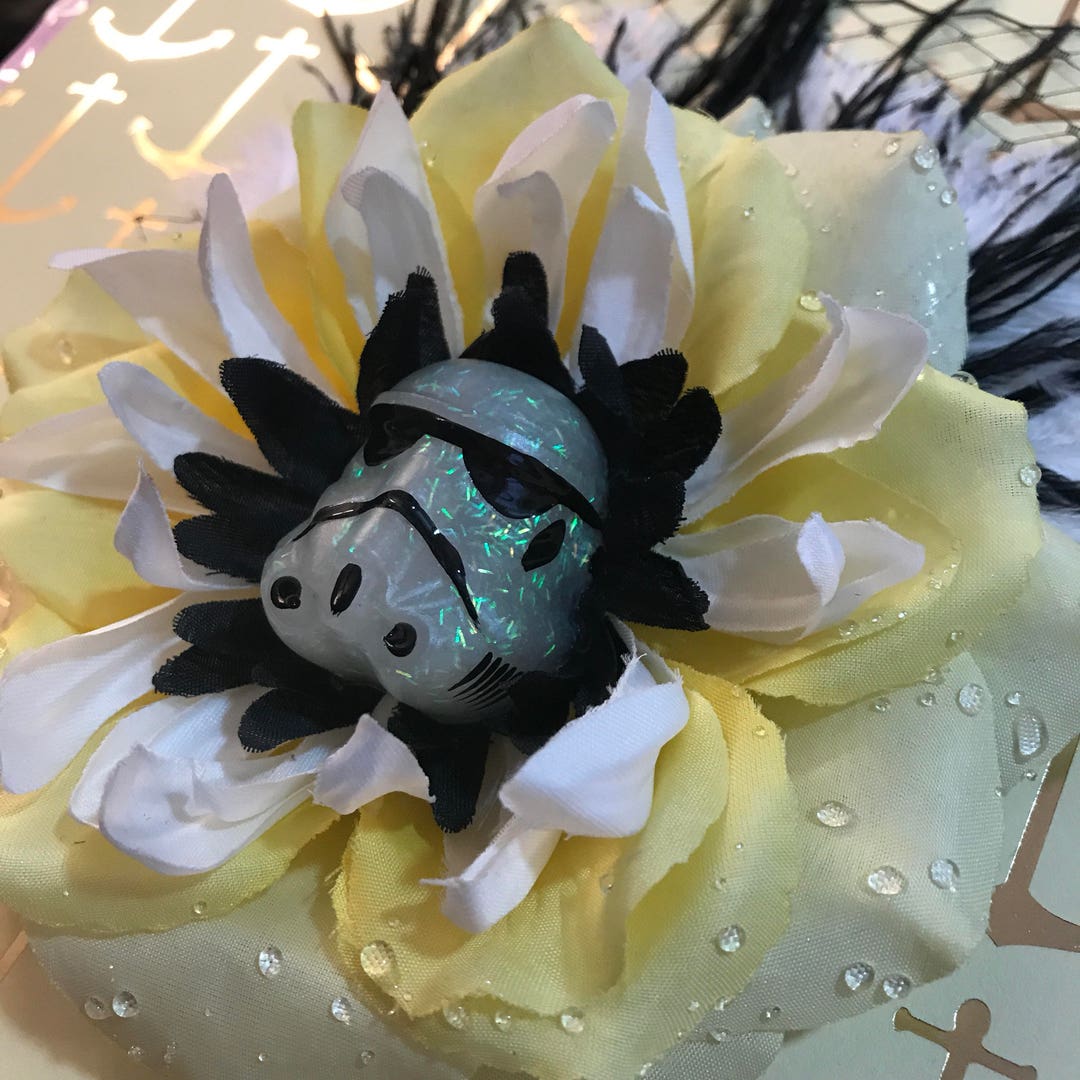 Stormtrooper Hair Clip Pinup Fascinator Daisy Flower Beautiful Wedding ...