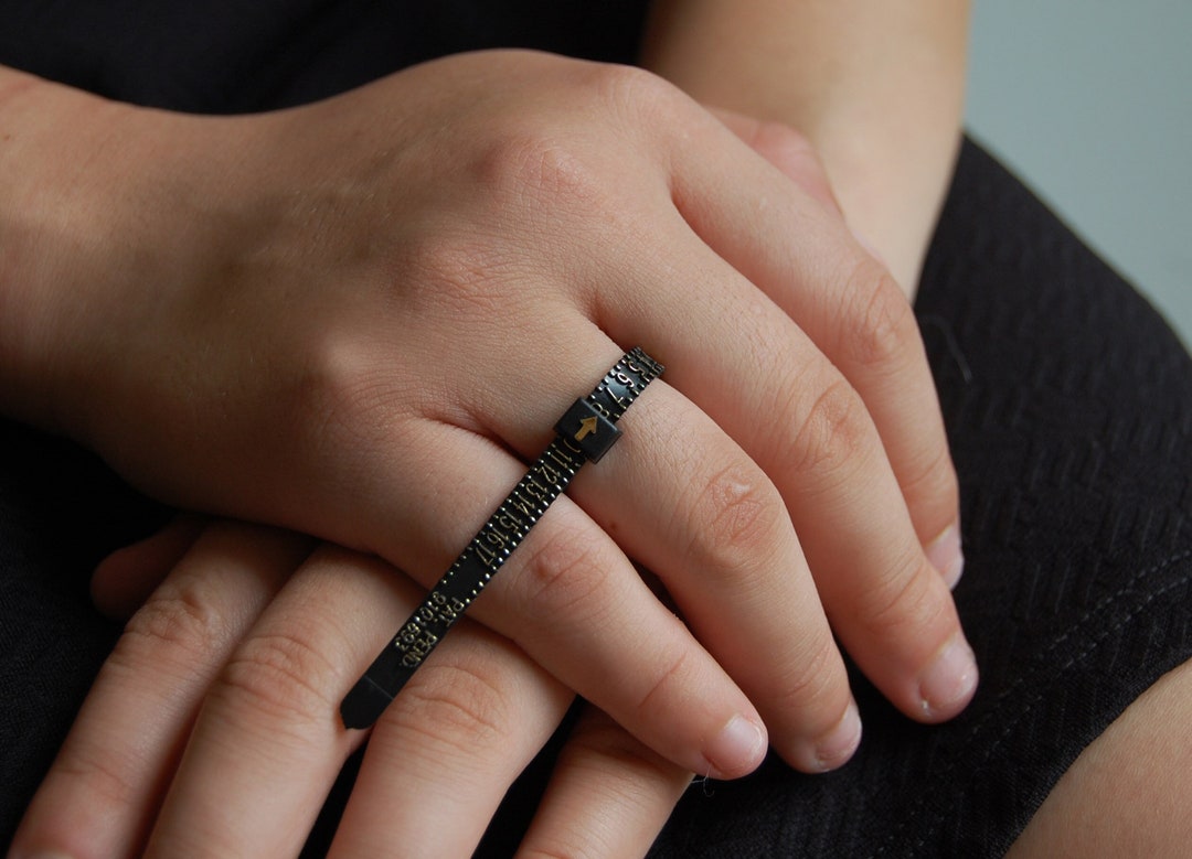 Ring Sizer - Adjustable Plastic Ring Size Finder - Etsy