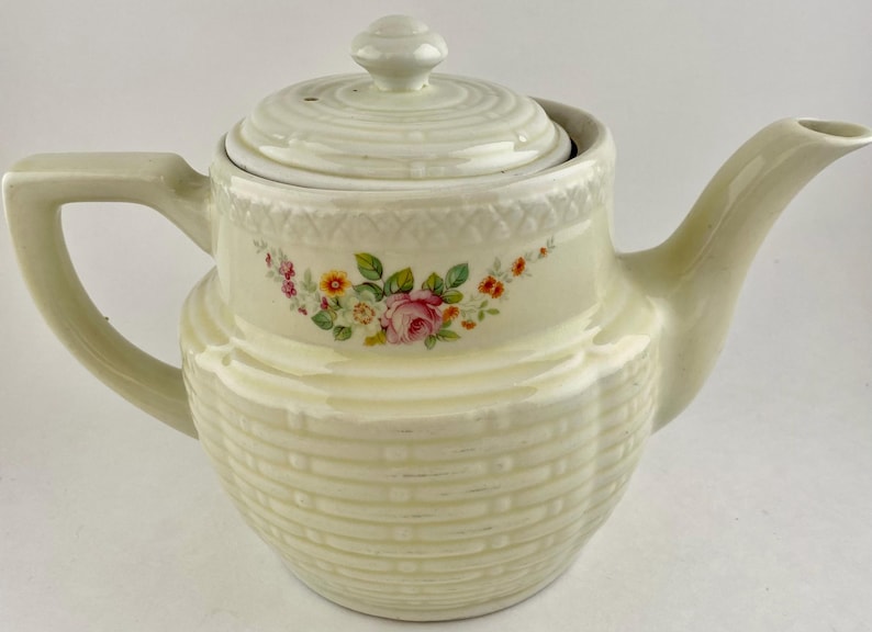 Vintage Coffee Pot. 1930's Teapot, Drip-o-lator Kitchen Ware From ...