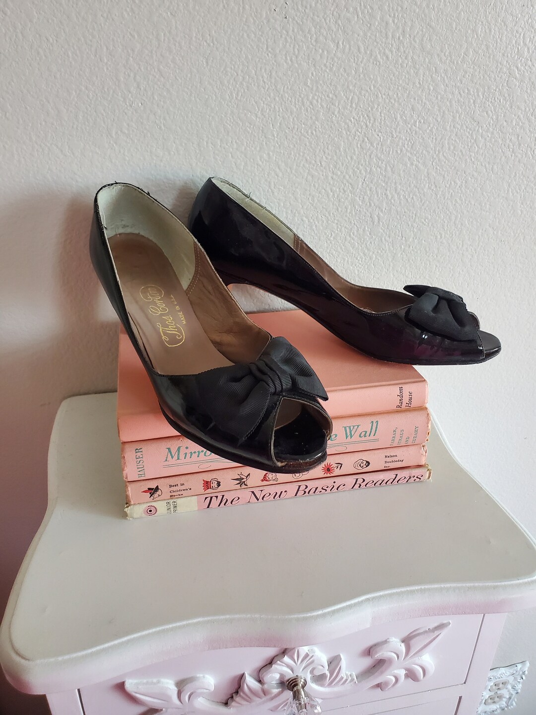 Vintage 1950's / 60's Black Peeptoe Bow Toe Pumps Shiny Patent Leather ...