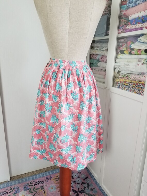 Vintage 1940's / 50's Pink and Aqua Tulip Print Feeds… - Gem