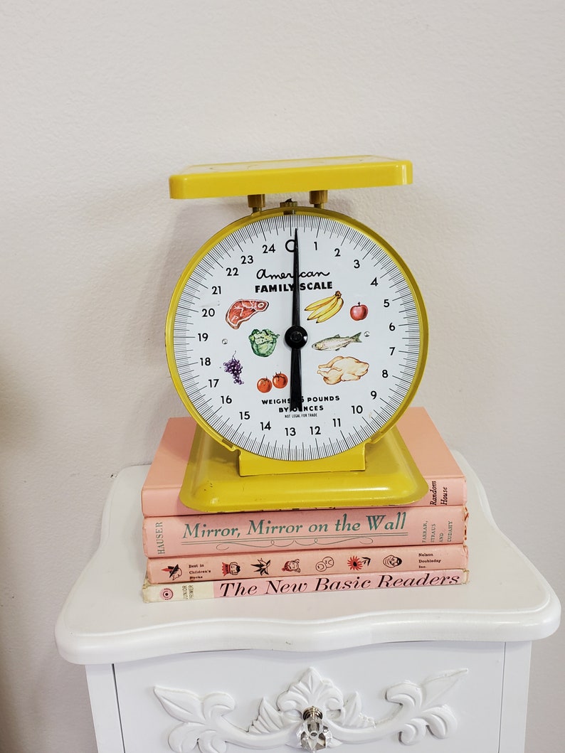 Vintage 1950's / 60's Yellow American Family Sclae | Mid Century Kitsch ...
