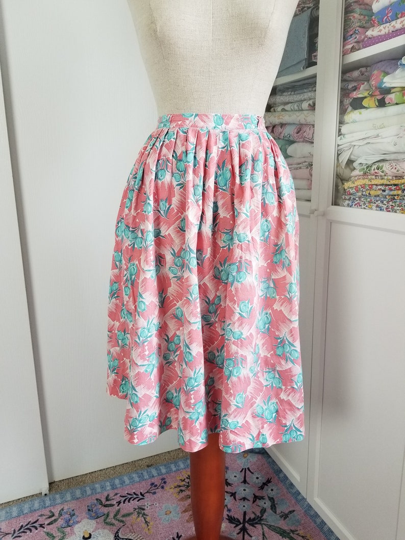 Vintage 1940's / 50's Pink and Aqua Tulip Print Feedsack Pleated Skirt ...
