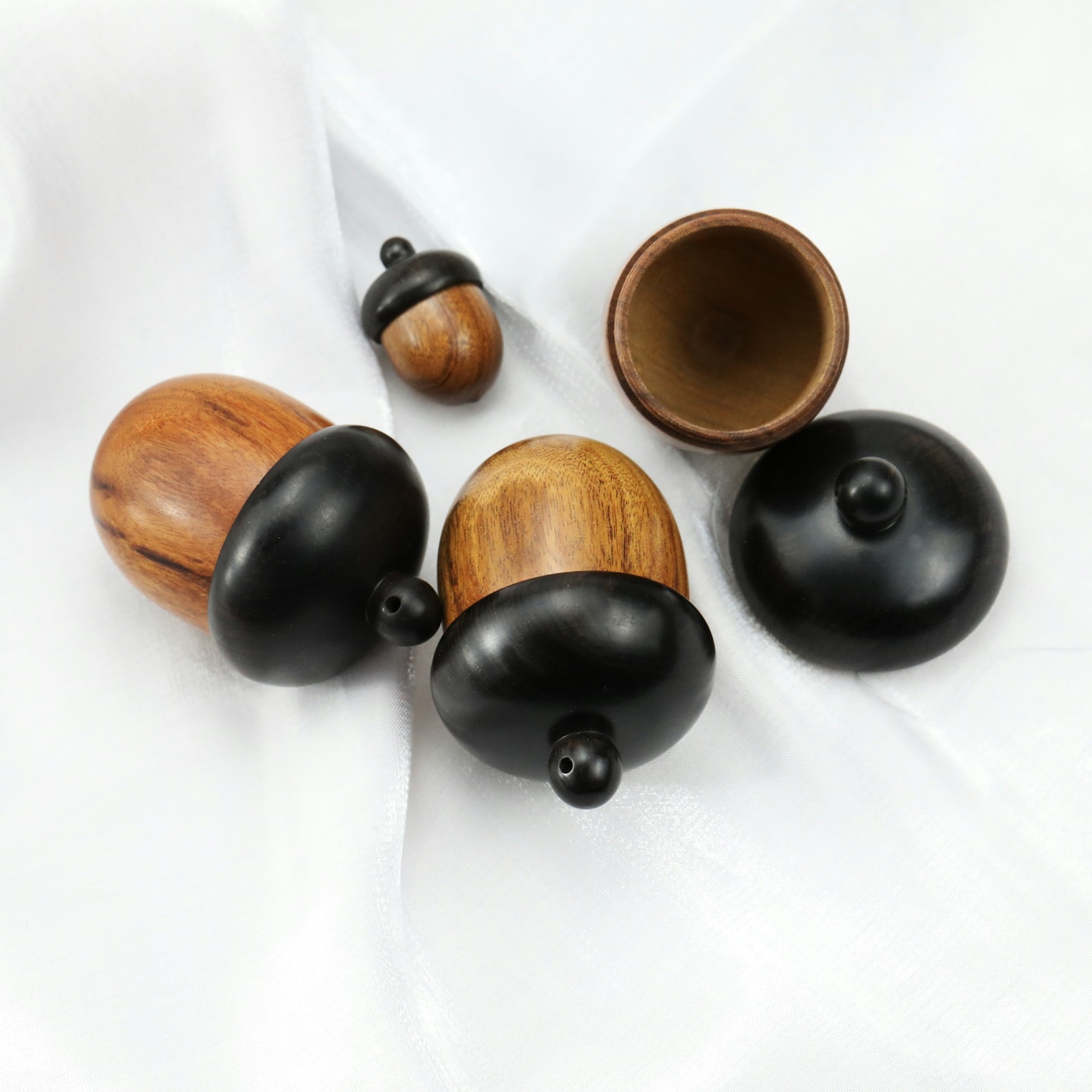 Wood Acorn Nut Keepsake Screwed Cremation Urn Secrect Canister Memerial ...