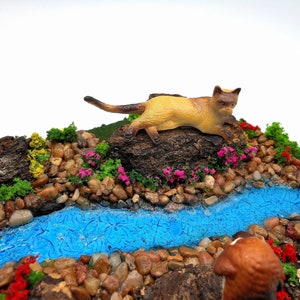 Dog Diorama-cat Diorama-beagle Puppy/siamese Cat---puppy's First Cat ...