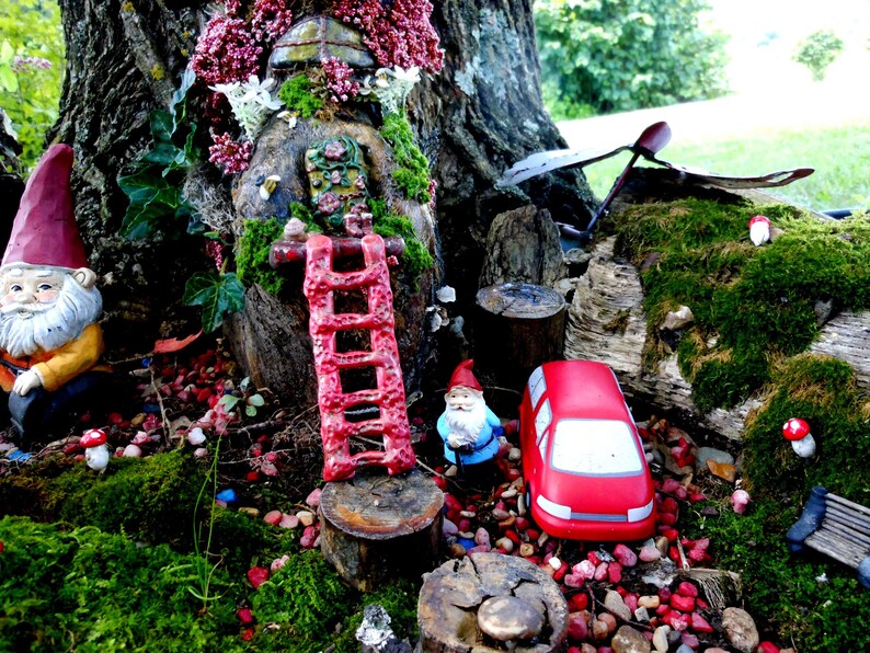 Gnome Mobils-vw Van-red Van- Red Rubber Van-lots of 1-5 or More on ...