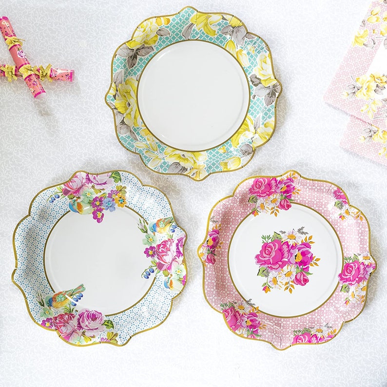 12 Small Vintage Floral Paper Plates , Scalloped Edge, Disposable ...