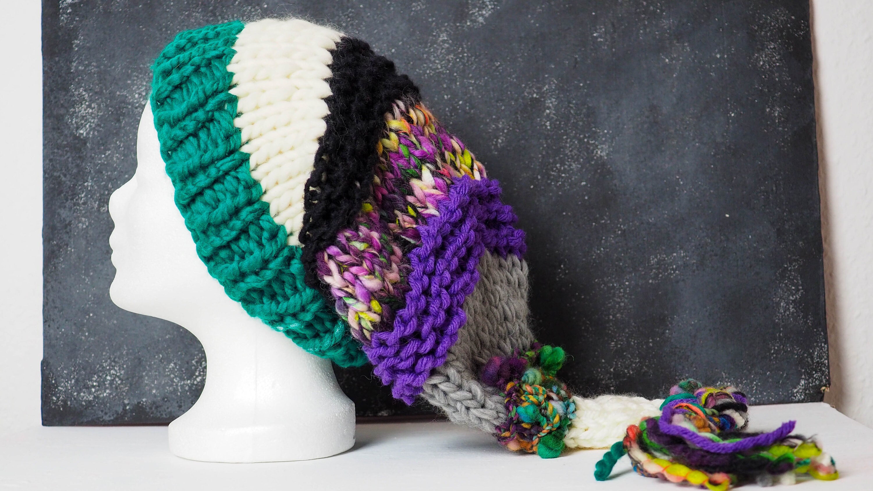 Knitting pattern for super chunky adult pixie hat festival | Etsy