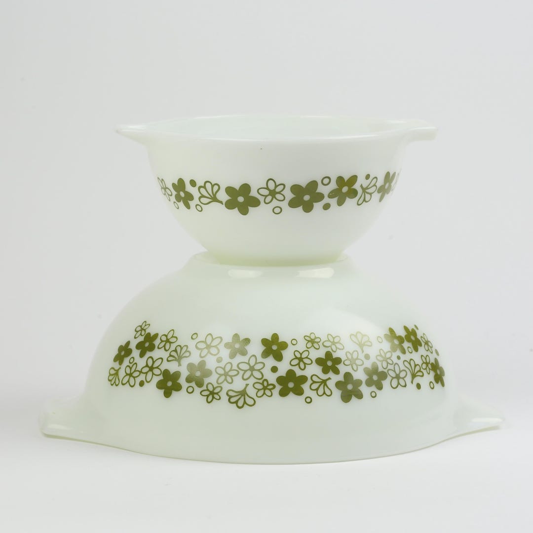 Two Spring Blossom, Crazy Daisies Pyrex Cinderella Line Mixing Bowls ...