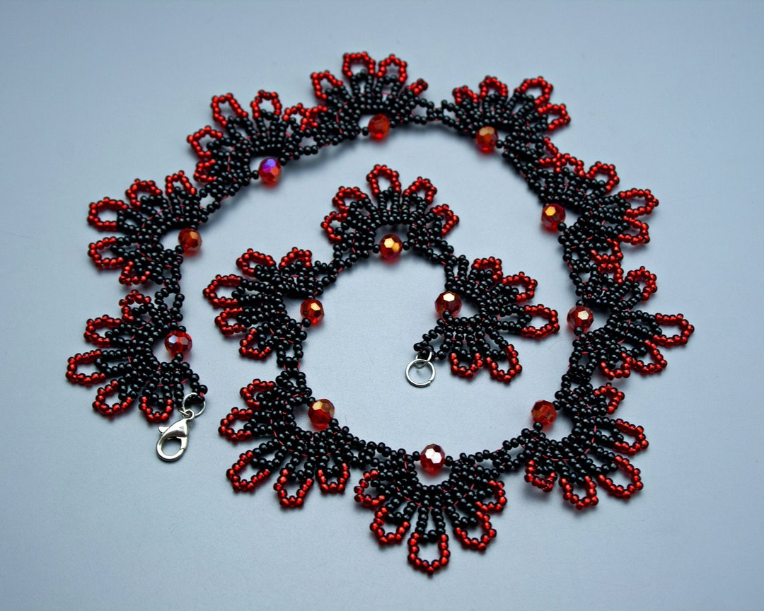 Black & Red Seed Bead Necklace: Gothic Crystal Evening Jewelry - Etsy