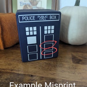 Doctor Who TARDIS Commander Display Deck Box. Holds 100+ Sleeved Cards ...
