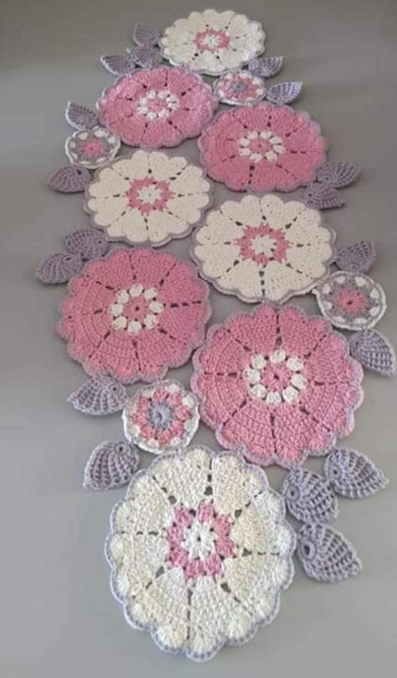 Boho Floral Crochet Table Runner Pattern PDF – Motif Lace Design - Etsy