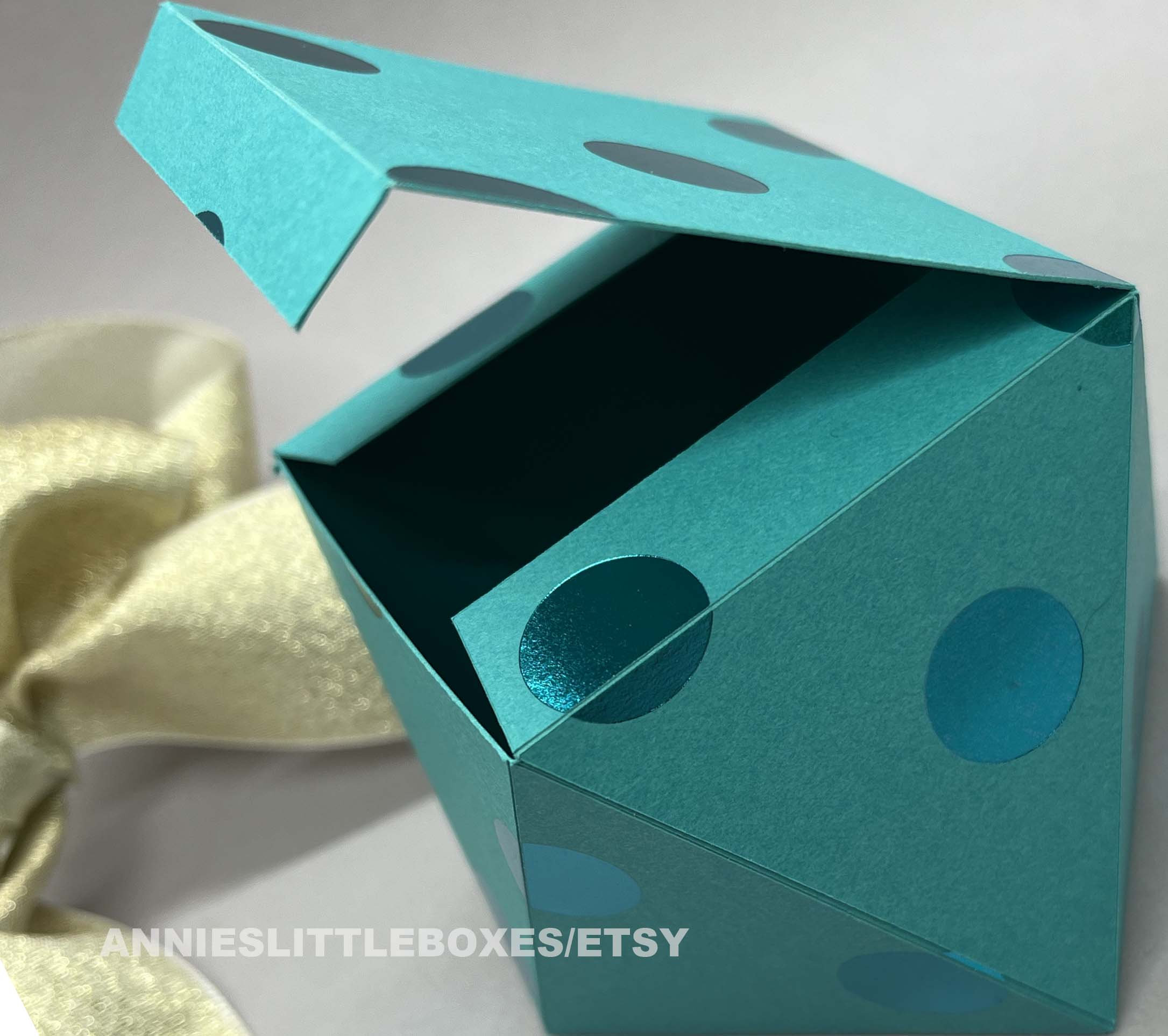 Triangle Favor Box - Etsy