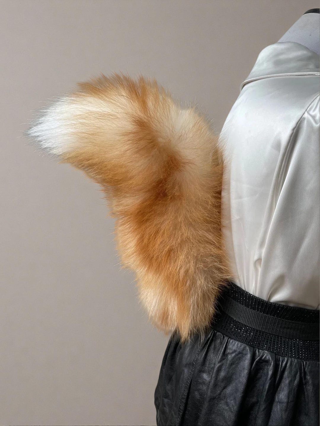 Soft Furry Fox Tail Cosplay Prop , Multi-color Furry Wolf Tail for ...