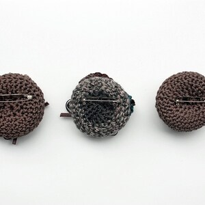 Crochet Cluster Circle Pin Brooch With Fabric Buttons Brown - Etsy