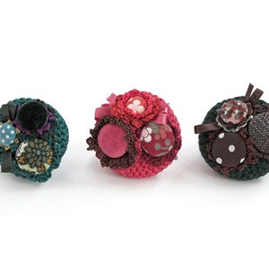 Crochet Cluster Circle Pin Brooch With Fabric Buttons, OOAK - Etsy