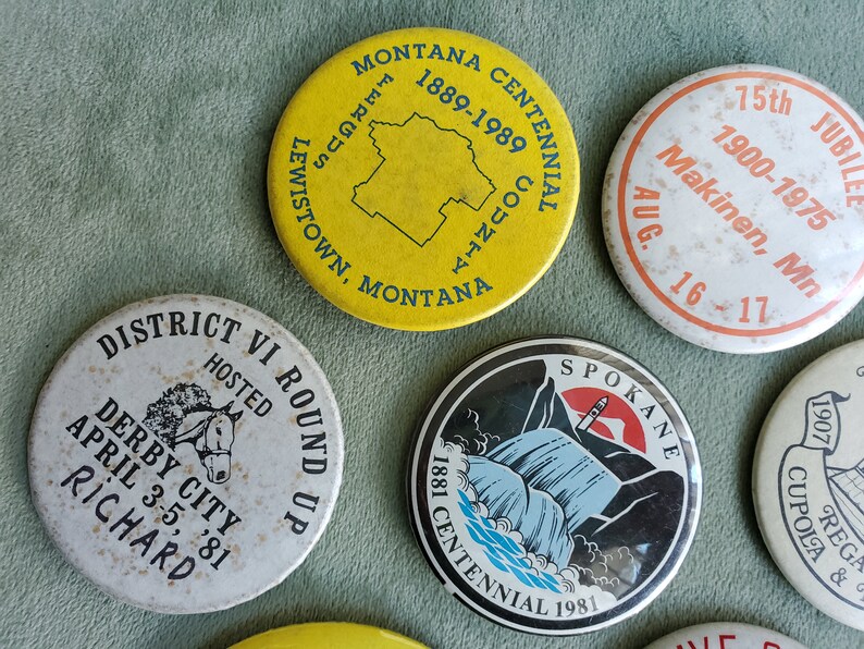 Set of 10 Vintage Button Pins 70's 80's Buttons - Etsy