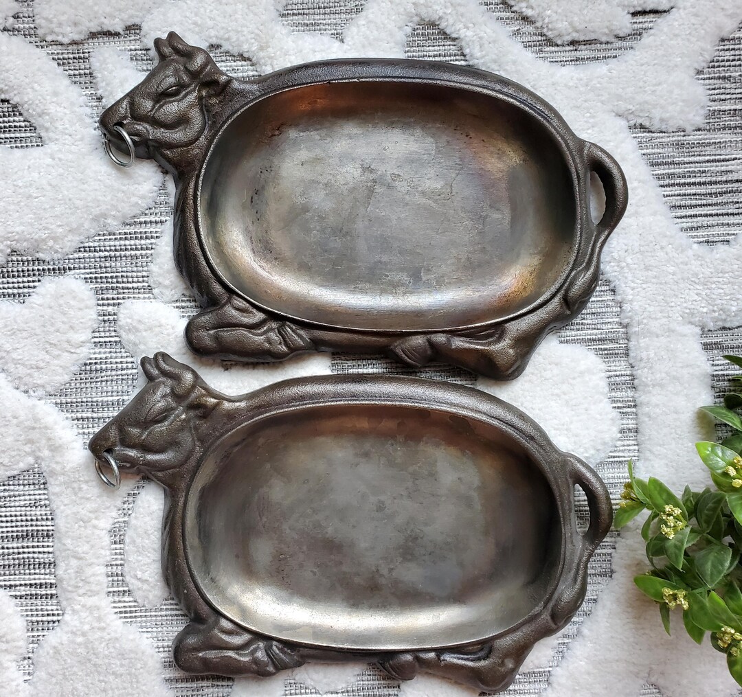 Pair of Vintage Sizzling Cat Iron Steak Plates Set of 2 Bull Cast Iron ...