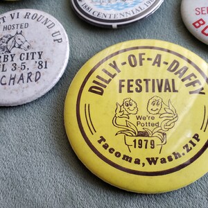 Set of 10 Vintage Button Pins 70's 80's Buttons Vintage Collectibles ...