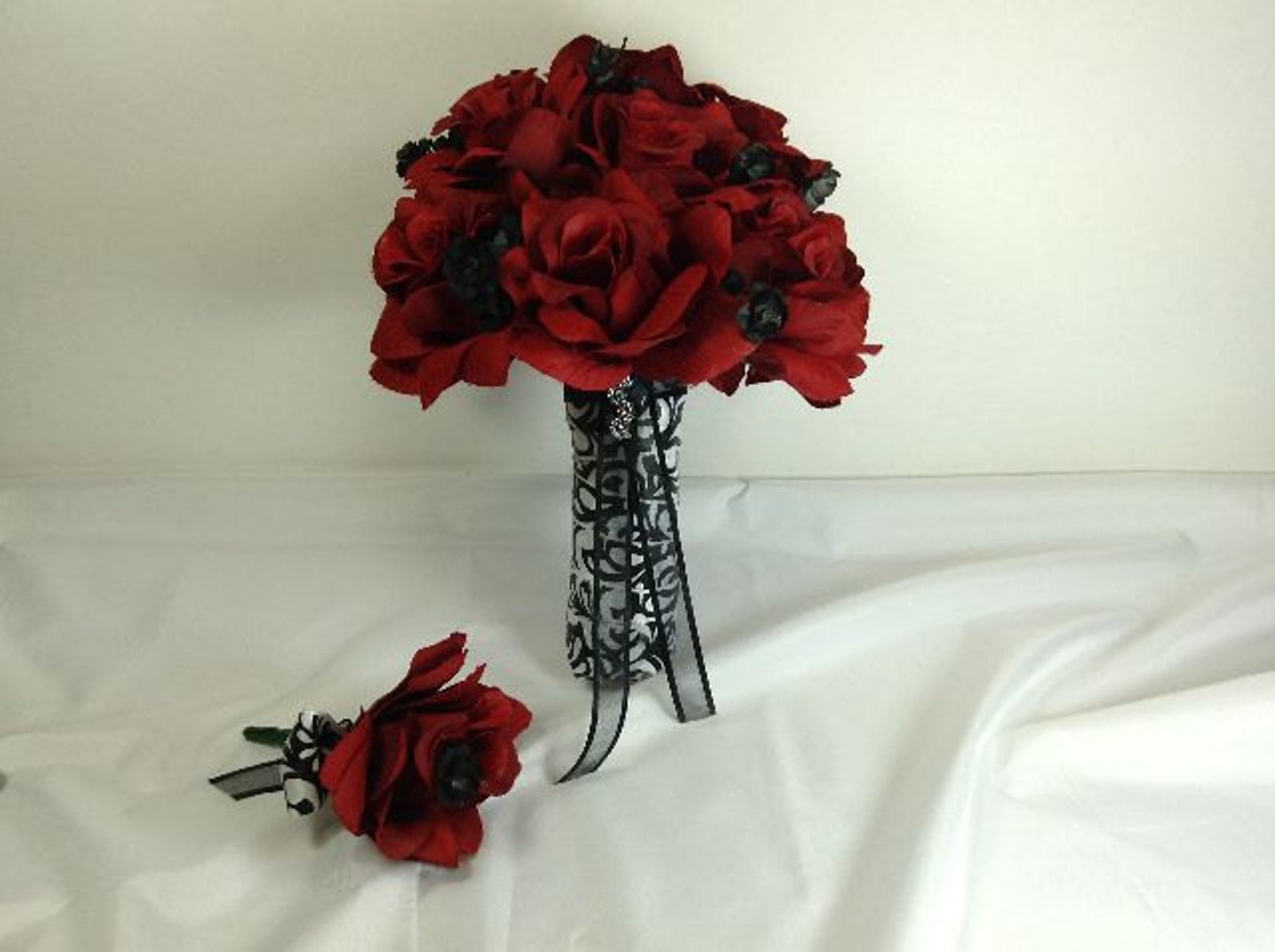 Silk Flower Red Rose Bouquet Handmade Bouquet Red Wedding - Etsy