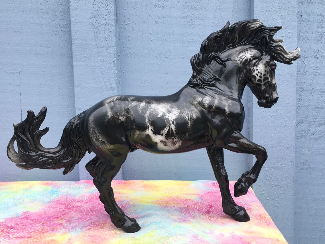 Breyer Fireheart Mustang Horse Custom Painted Halloween Skull Steampunk ...