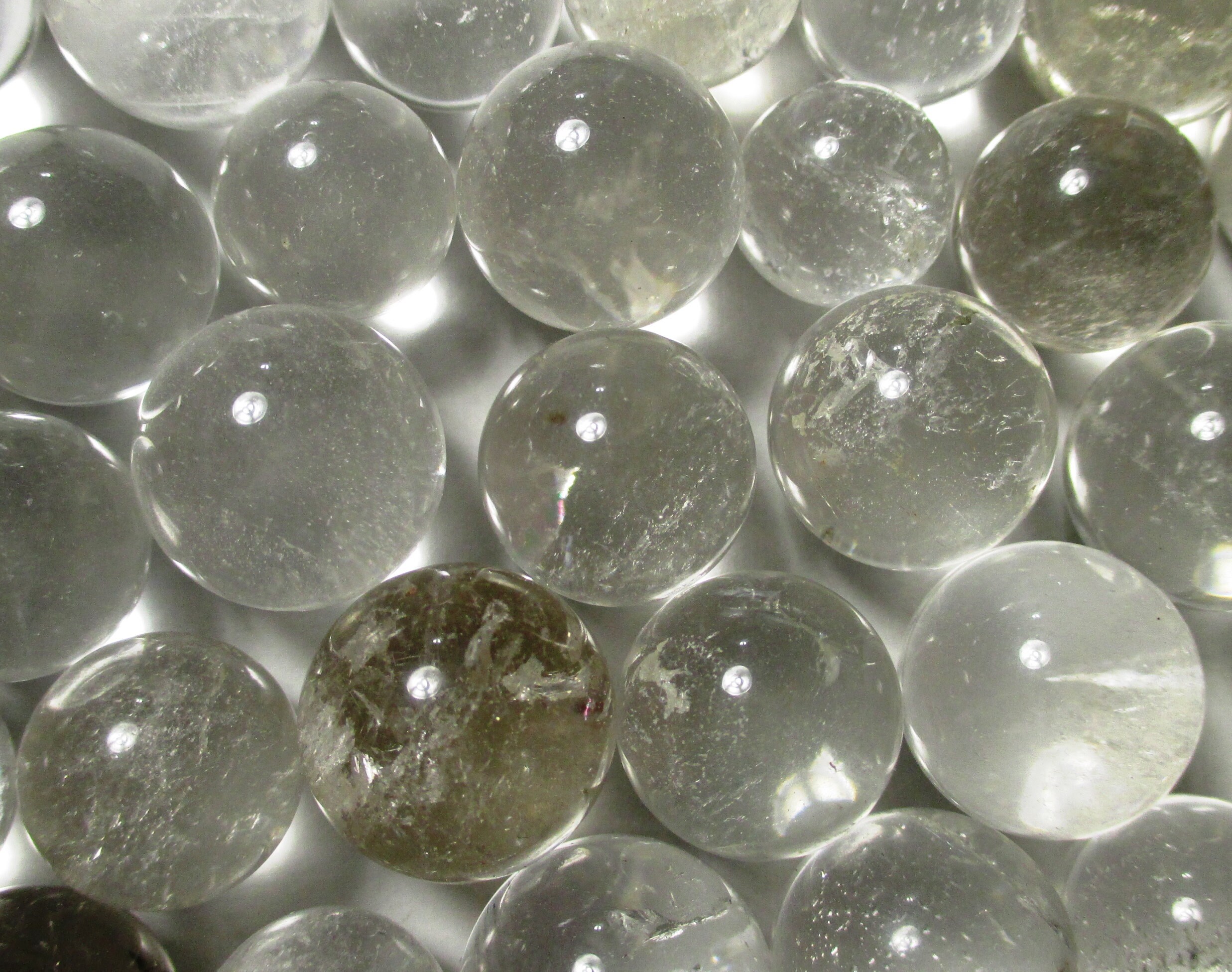 1 Quartz Sphere Randomly Picked From Lot - From 20 Carats up to 70 ...