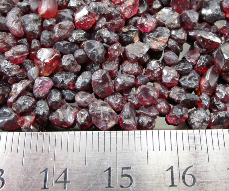 10 Carats of Small Anthill Garnets Picked From Lot - Under 1 Ct Pyrope ...