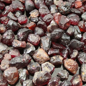 10 Carats of Medium Anthill Garnets Picked From Lot - Under 3 Ct Pyrope ...