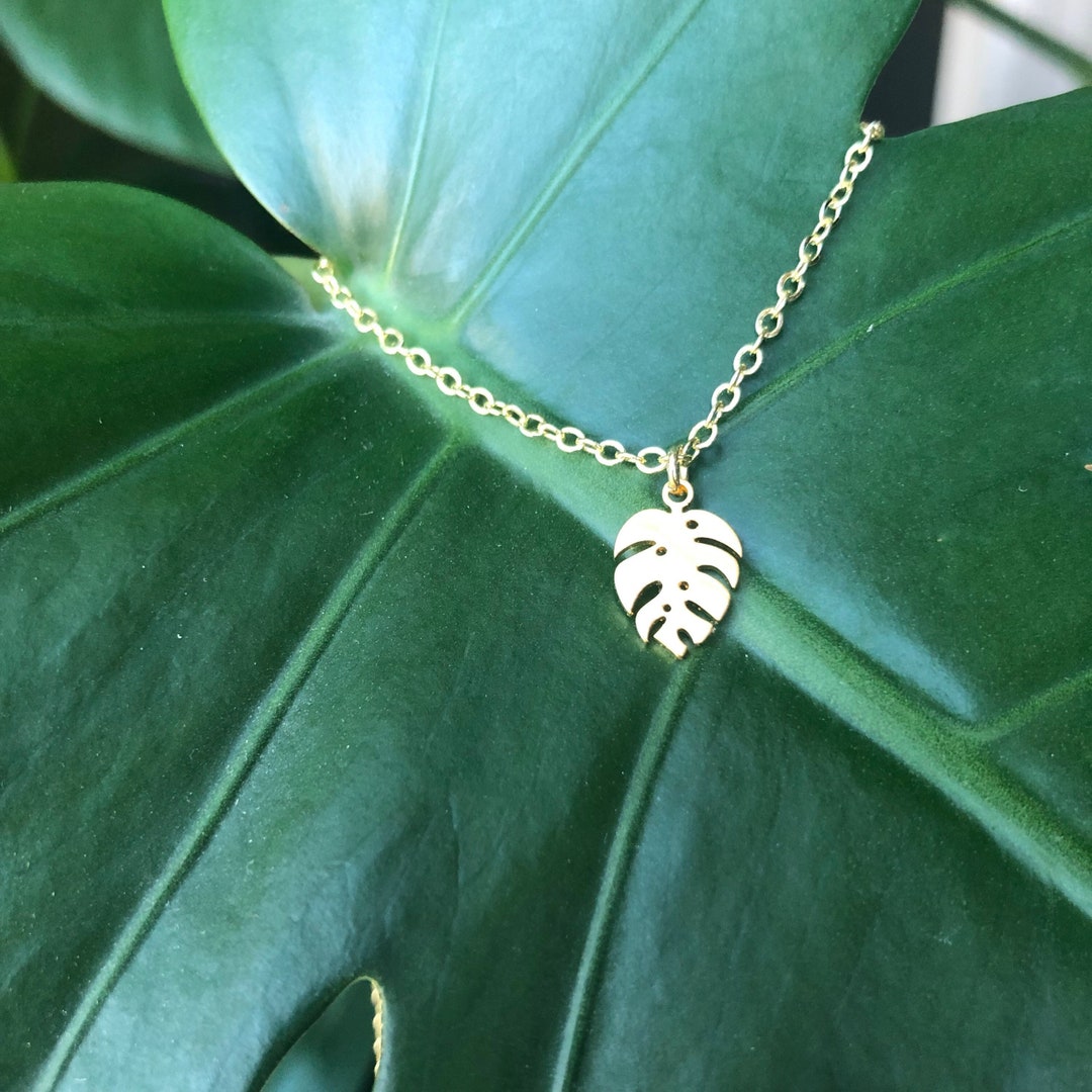 Monstera Leaf Necklace, Plant Lovers Necklace, Monstera Deliciosa ...